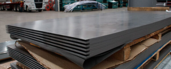 Lámina Negra Lisa | Variedad de Calibres | Panel y Acanalados